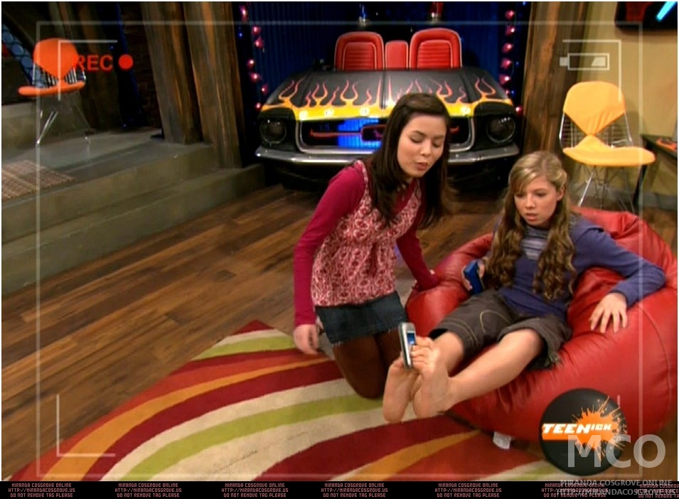 Jennette Mccurdy Wikisocks
